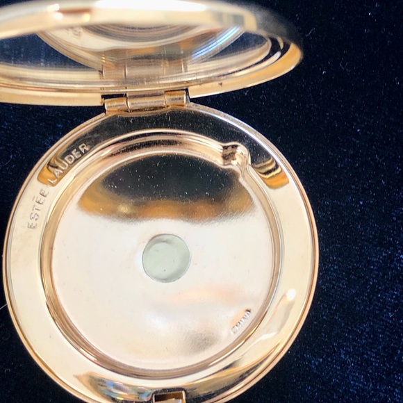 Estee Lauder Compacts | Accessories | New Estee Lauder Lucitiy Compacts ...